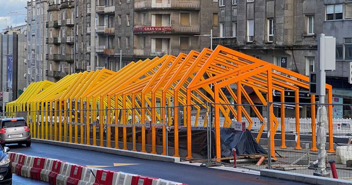 Las nuevas rampas de Gran Vía "colorean" el bulevar vigués: así avanza ...