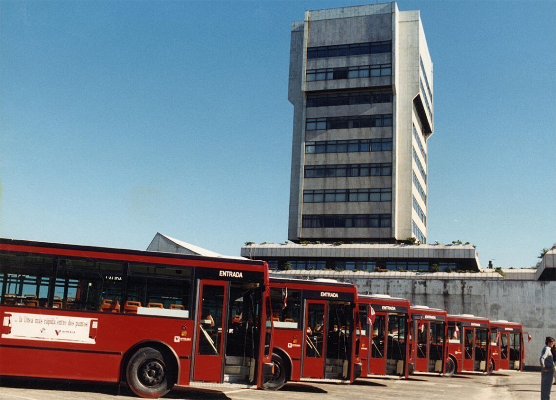 Vigo presenta el nuevo contrato de bus urbano por 468 millones y pone ...